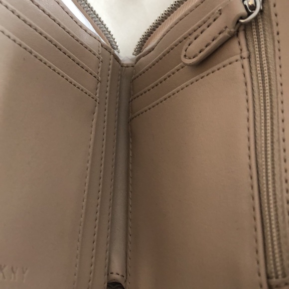 Dkny | Bags | Dkny Vela Small Zip Around Wallet White Faux Leather With ...